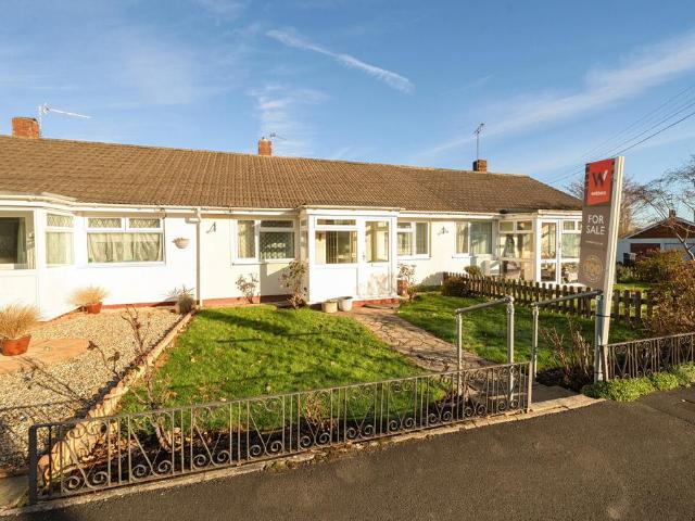 2 bedroom bungalow for sale