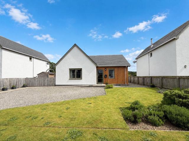 2 bedroom bungalow for sale