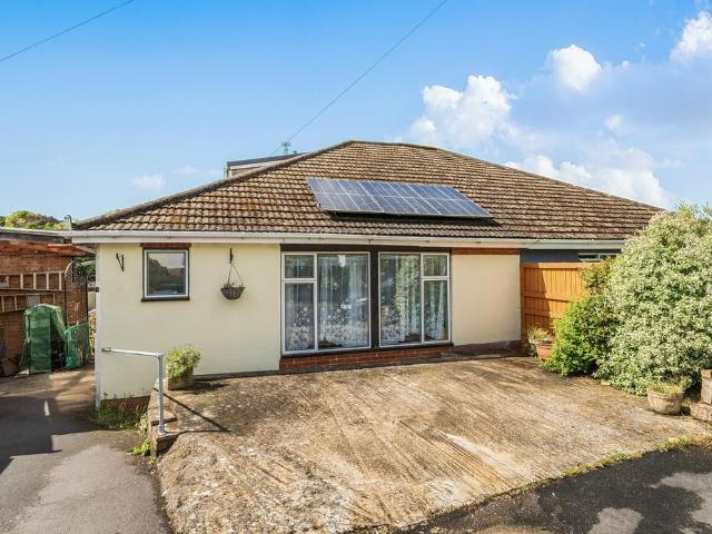 2 bedroom bungalow for sale