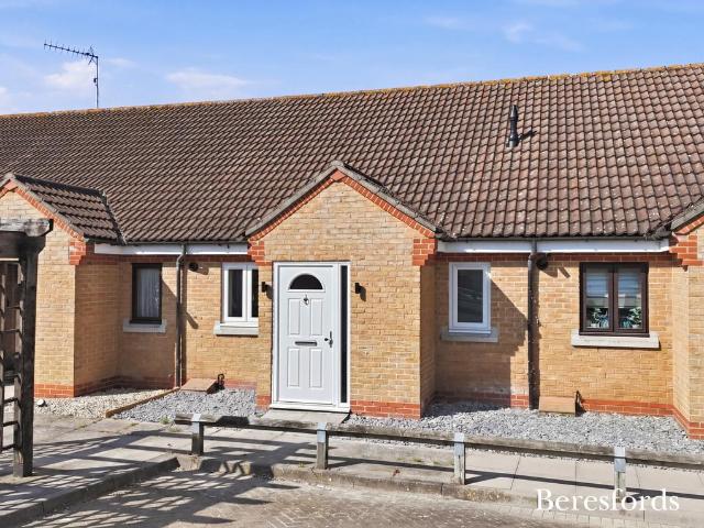 2 bedroom bungalow for sale