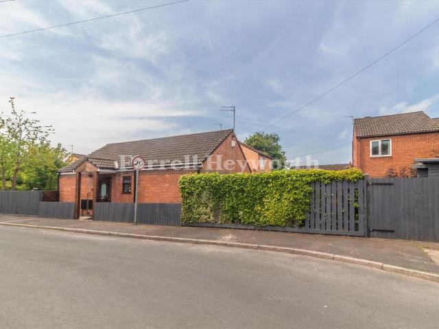 2 bedroom bungalow for sale