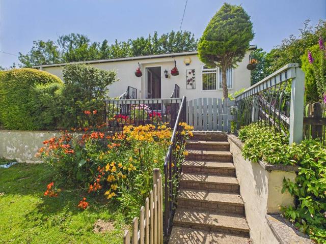 2 bedroom bungalow for sale