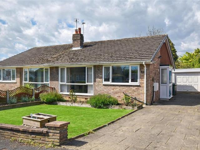 2 bedroom bungalow for sale