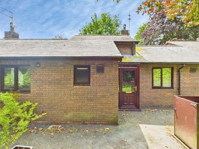 2 bedroom bungalow for sale