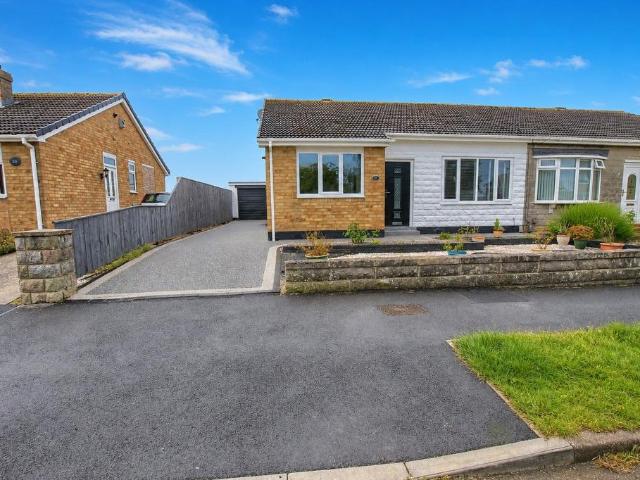 2 bedroom bungalow for sale