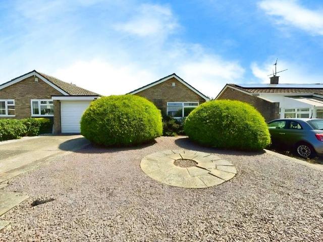 2 bedroom bungalow for sale