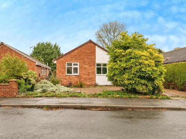 2 bedroom bungalow for sale