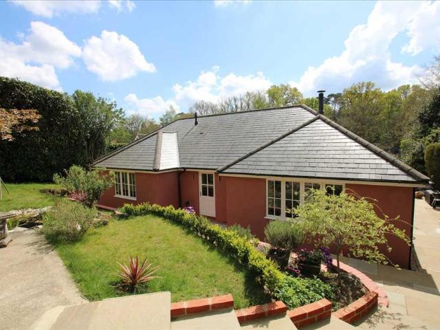 2 bedroom bungalow for sale