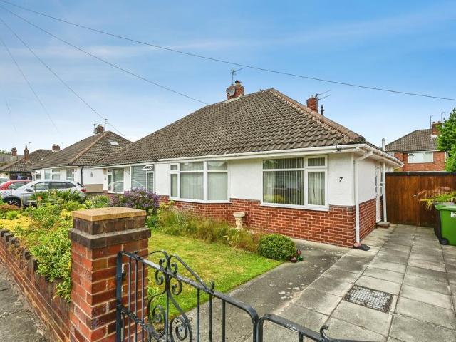 2 bedroom bungalow for sale