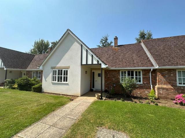 2 bedroom bungalow for sale
