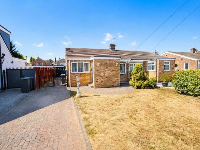 2 bedroom bungalow for sale