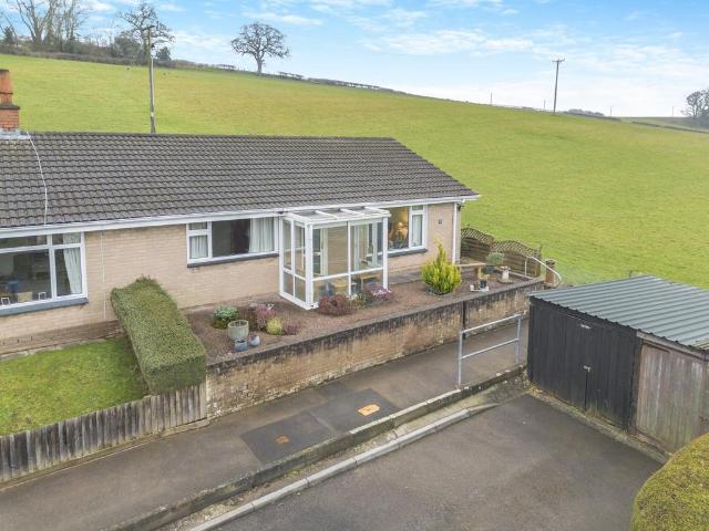2 bedroom bungalow for sale