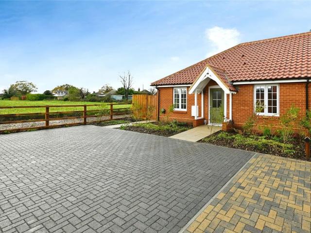 2 bedroom bungalow for sale