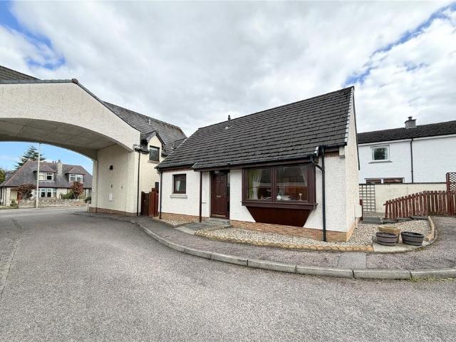 2 bedroom bungalow for sale