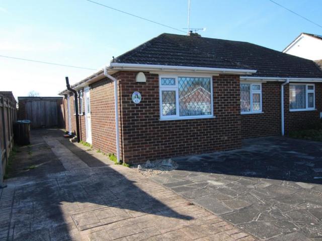 2 bedroom bungalow for sale