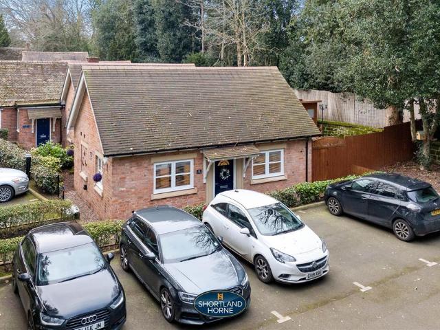 2 bedroom bungalow for sale