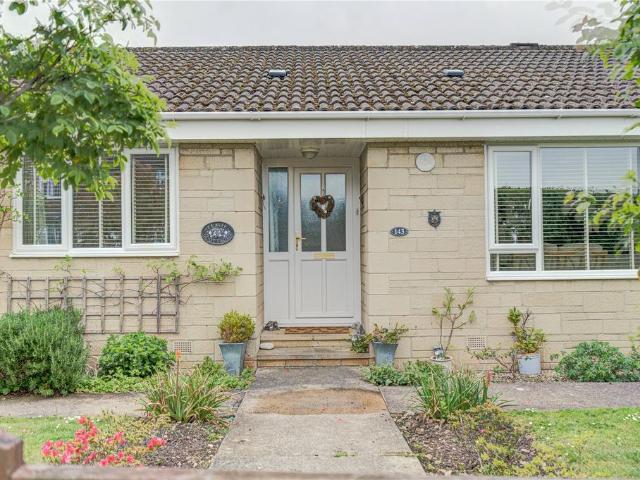 2 bedroom bungalow for sale
