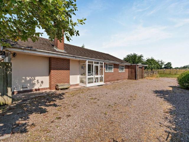 2 bedroom bungalow for sale