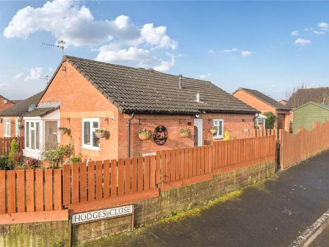 2 bedroom bungalow for sale