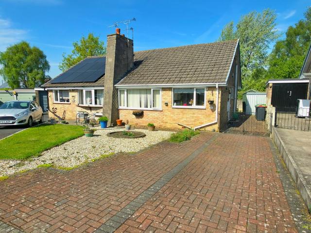 2 bedroom bungalow for sale