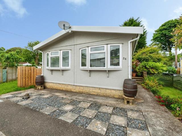 2 bedroom bungalow for sale