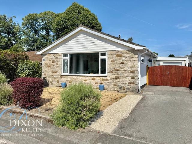 2 bedroom bungalow for sale