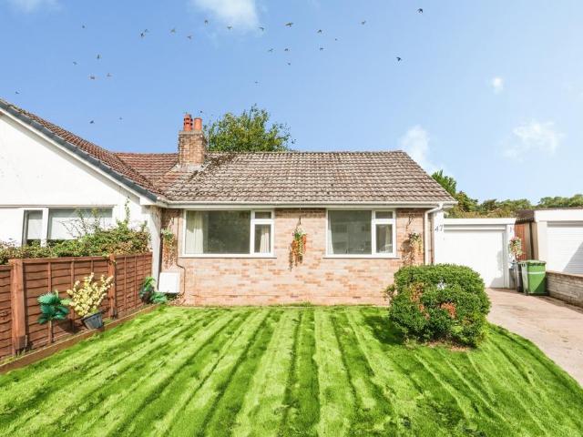 2 bedroom bungalow for sale