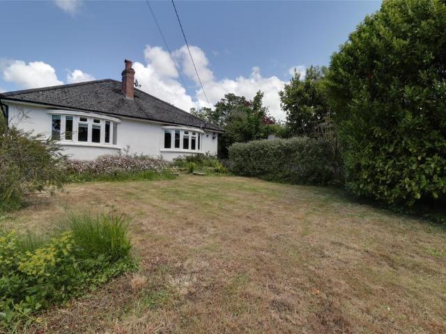 2 bedroom bungalow for sale
