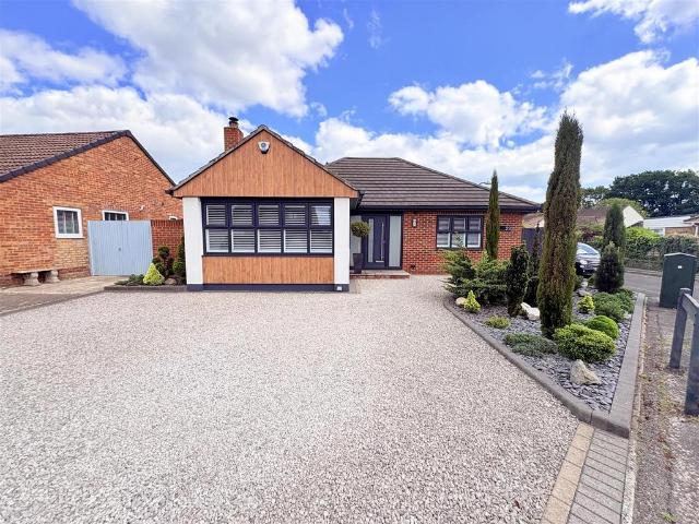 2 bedroom bungalow for sale