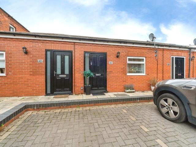 2 bedroom bungalow for sale