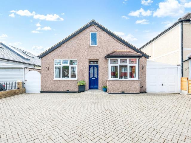 2 bedroom bungalow for sale
