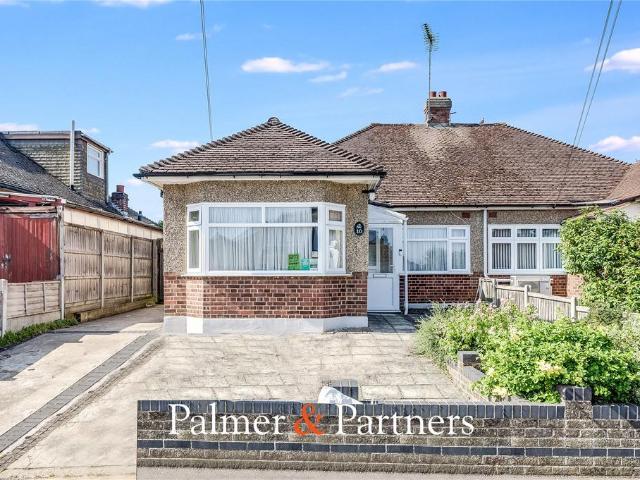 2 bedroom bungalow for sale