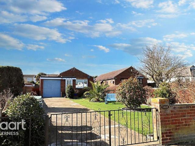 2 bedroom bungalow for sale