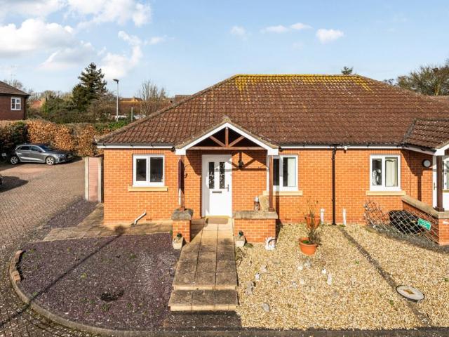 2 bedroom bungalow for sale
