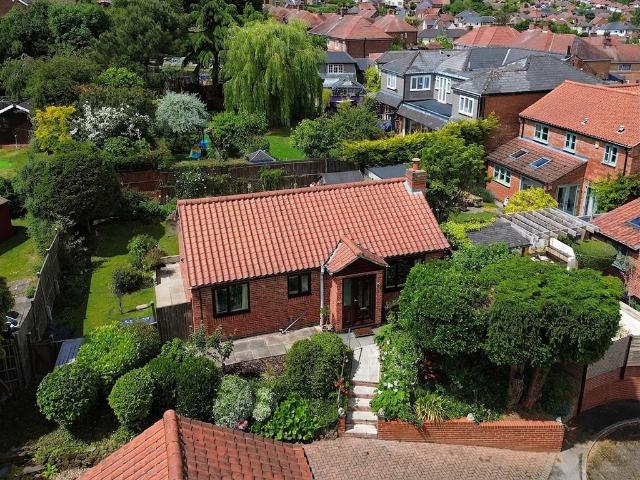 2 bedroom bungalow for sale