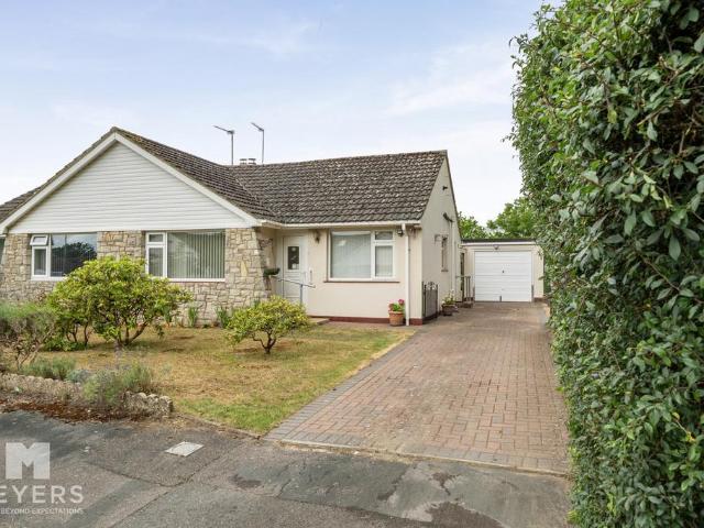 2 bedroom bungalow for sale