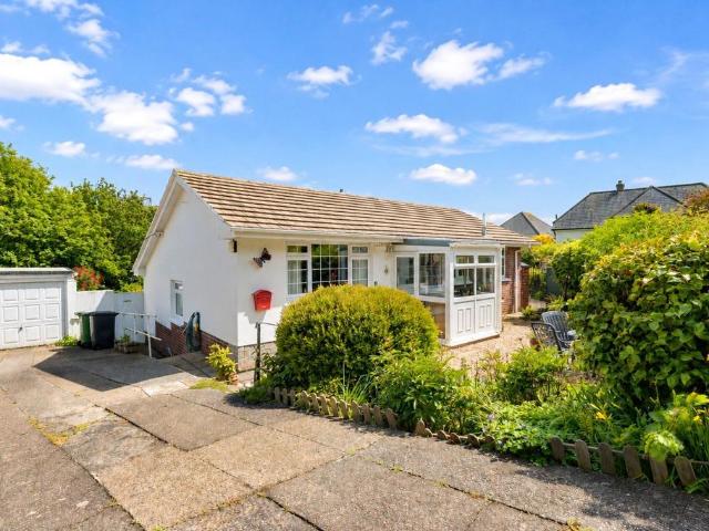 2 bedroom bungalow for sale