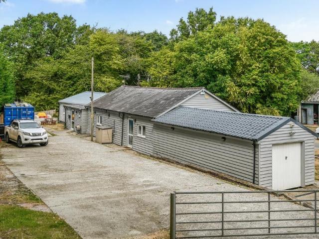 2 bedroom bungalow for sale