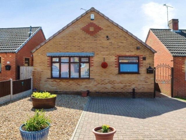 2 bedroom bungalow for sale