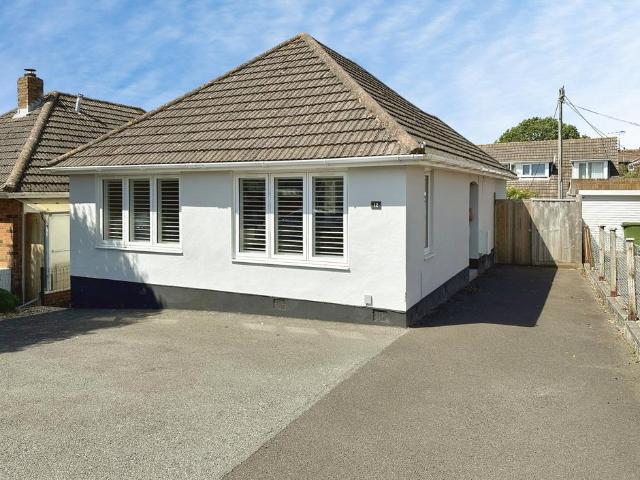2 bedroom bungalow for sale