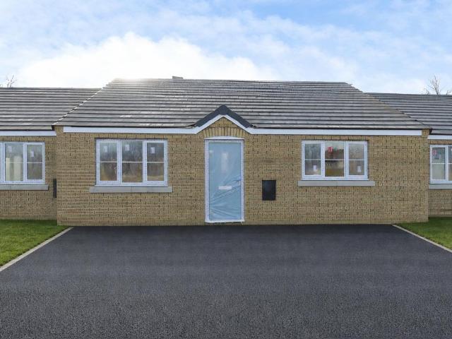 2 bedroom bungalow for sale