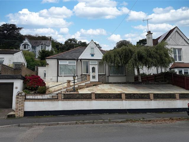 2 bedroom bungalow for sale