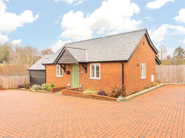2 bedroom bungalow for sale
