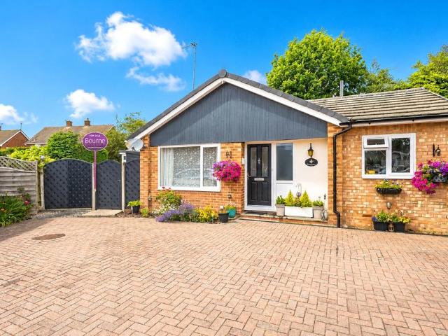 2 bedroom bungalow for sale