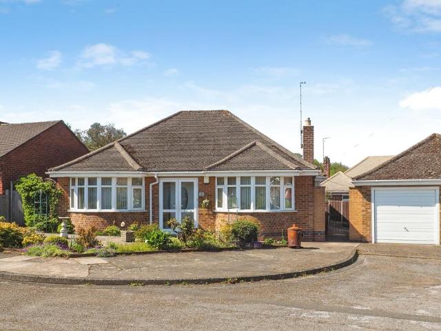 2 bedroom bungalow for sale