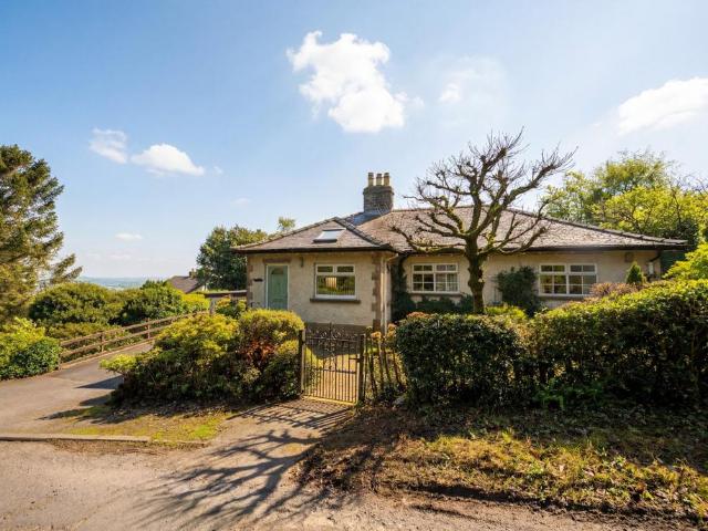 2 bedroom bungalow for sale