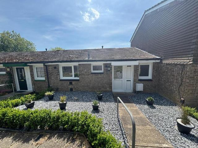 2 bedroom bungalow for sale
