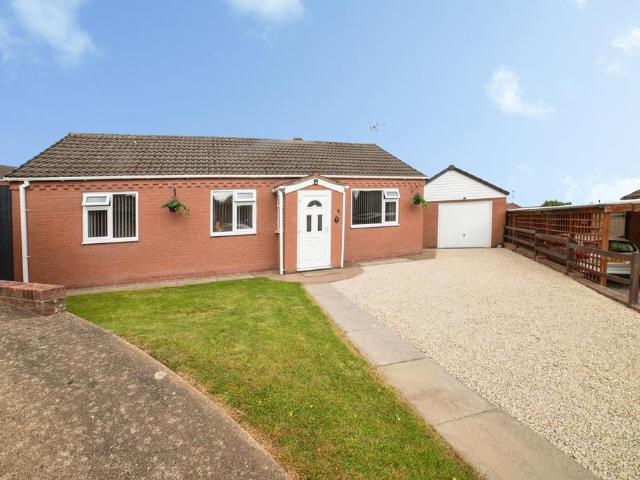 2 bedroom bungalow for sale