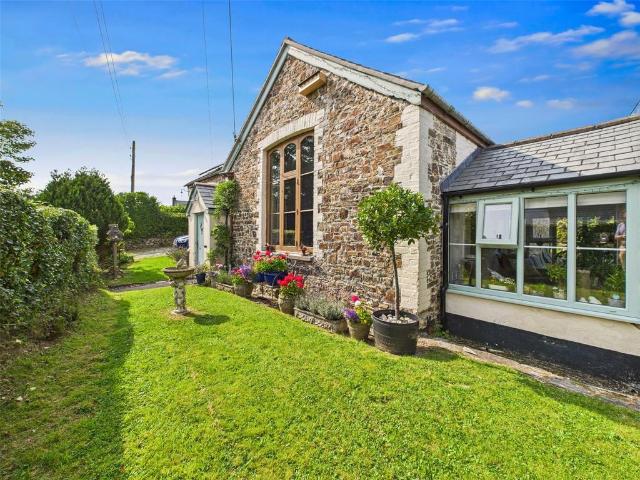 2 bedroom bungalow for sale