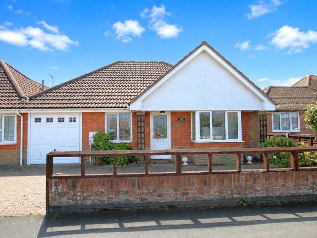 2 bedroom bungalow for sale